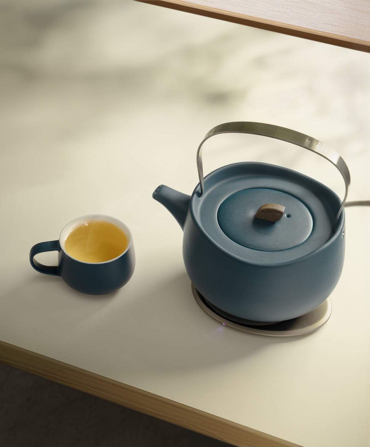 Leiph Self-heating Teapot Set - Deep Navy