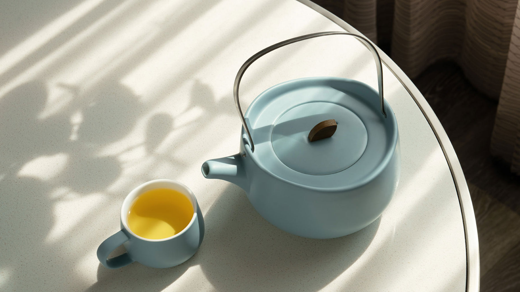 Best Self-Heating Ceramic Mugs | Coffee and Tea Cups | Ohom