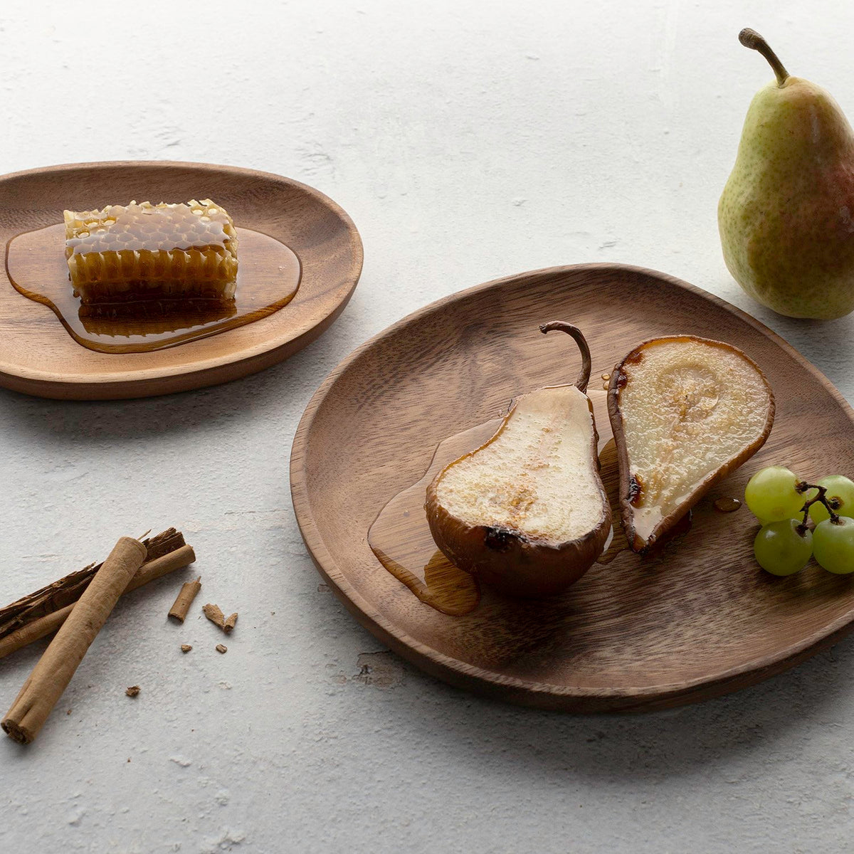 Foree Wooden Dinnerware Set